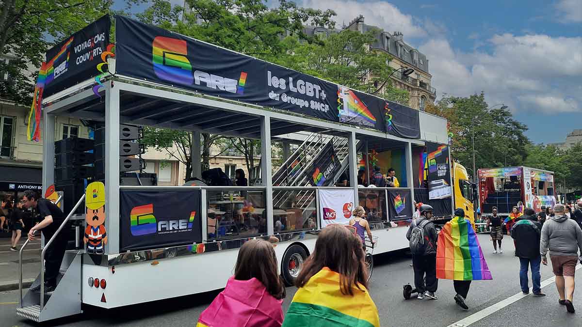 Semi double étage Location véhicule évènementiel promotionnel
